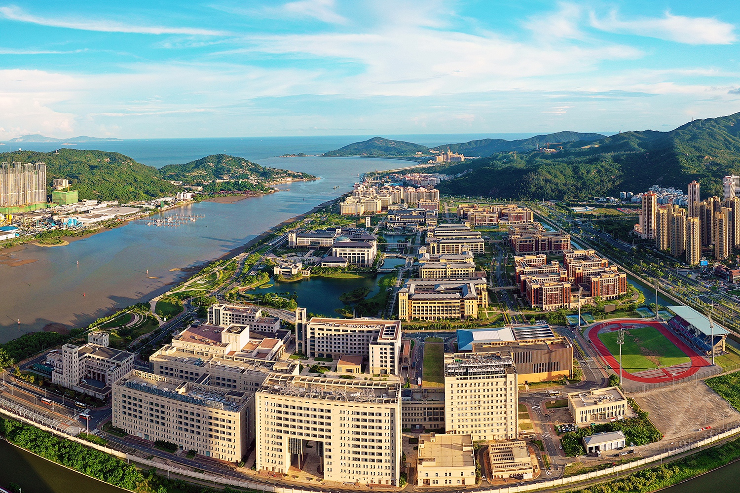 Outstanding scholars join UM | University of Macau